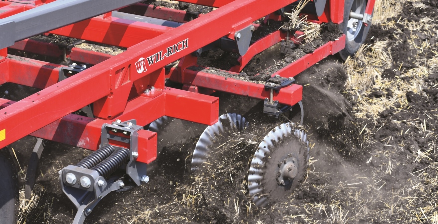Культиватори Wil-Rich XL ідеально працюють на полях із великою ...
